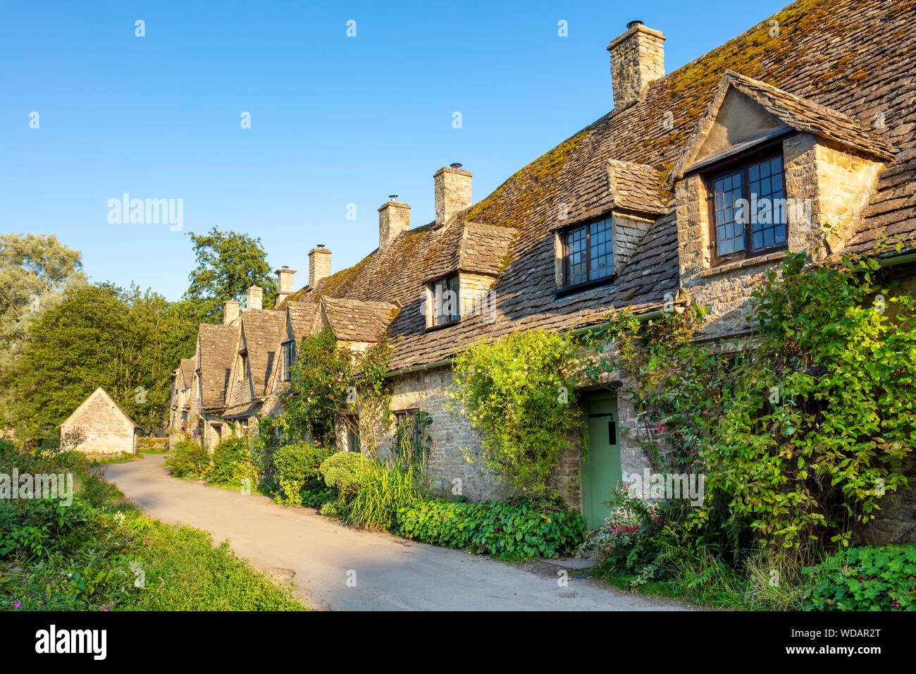 Arlington row weaver cottages hi-res stock photography and images - Alamy