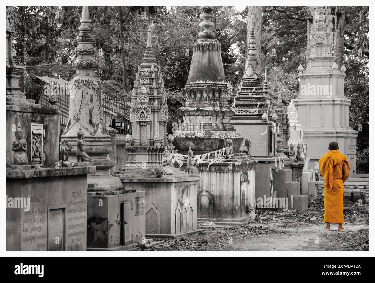 Monk and traditional architecture Cut Out Stock Images & Pictures - Alamy