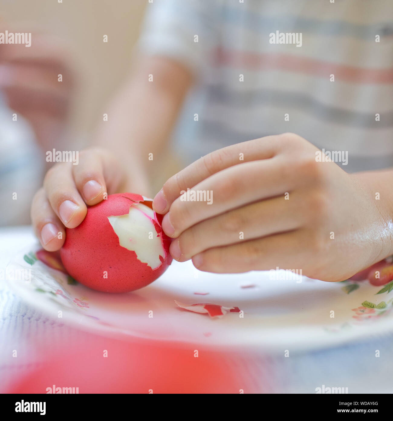 Peeling A Hard Boiled Egg High Resolution Stock Photography and Images ...
