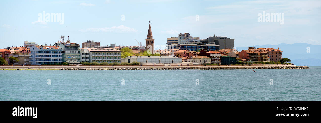 Seaside resort grado hi-res stock photography and images - Alamy