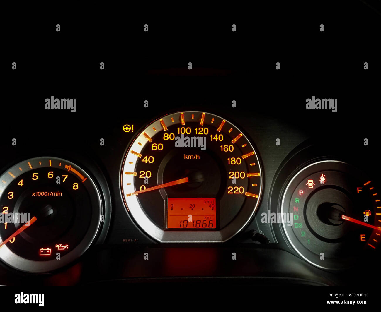 Full speed speedometer hi-res stock photography and images - Alamy