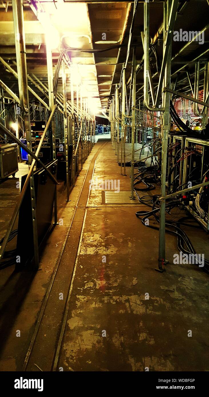 Under cables hi-res stock photography and images - Alamy