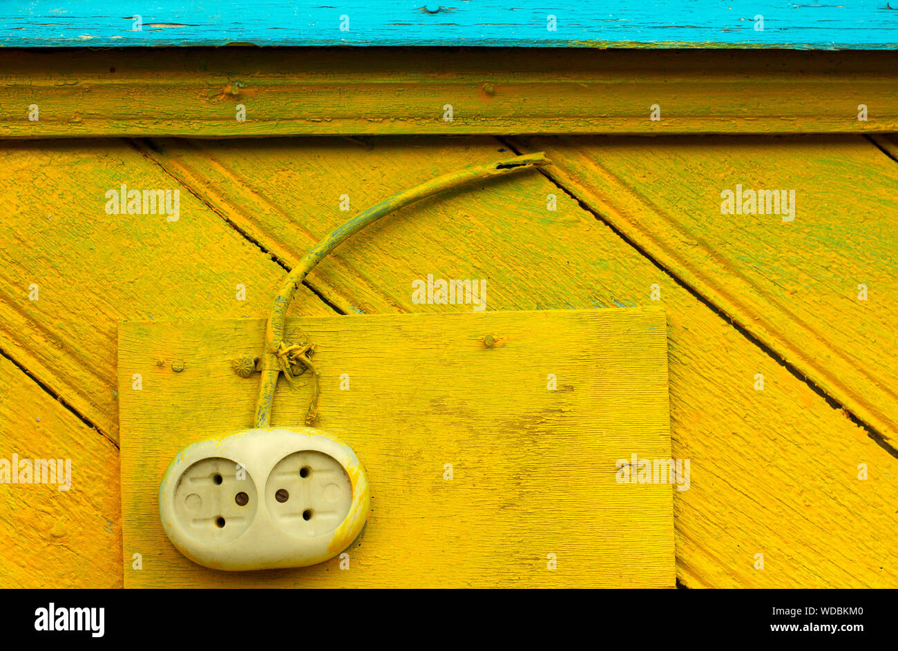 Old electric outlet hi-res stock photography and images - Alamy