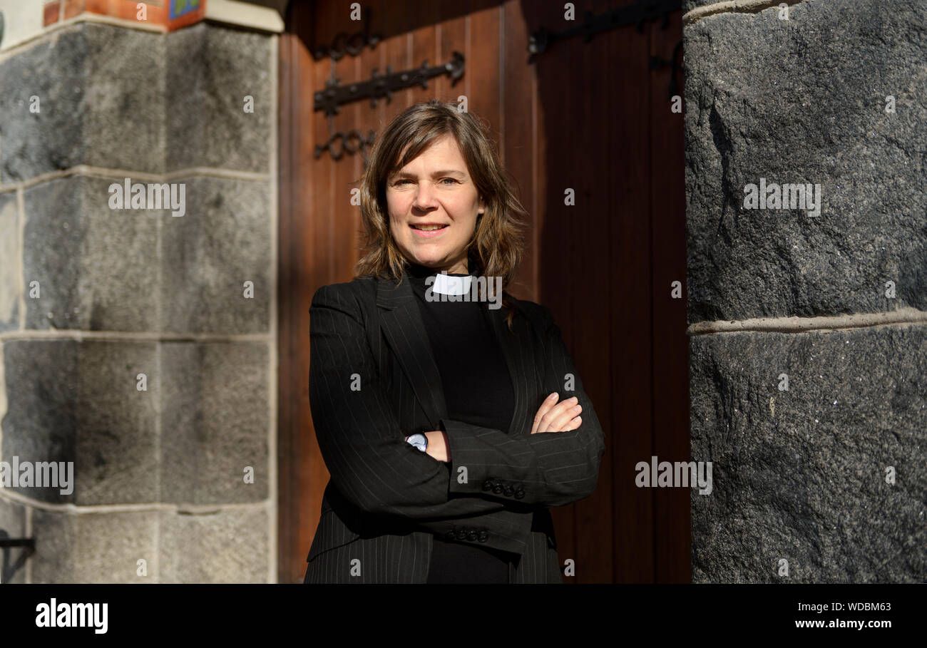 Portrait of priest hi-res stock photography and images - Alamy