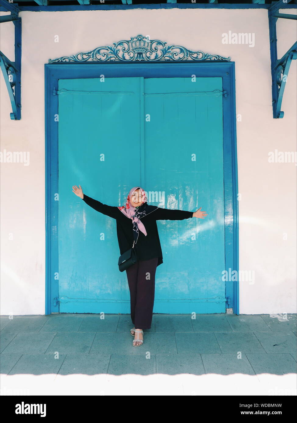 Closed lock arms hi-res stock photography and images - Alamy