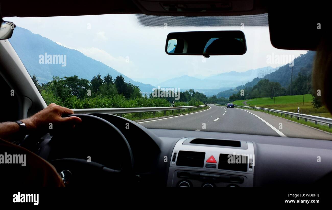 Man body image mirror hi-res stock photography and images - Alamy