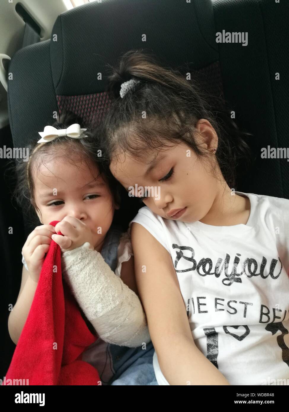 Injured girl hi-res stock photography and images - Alamy