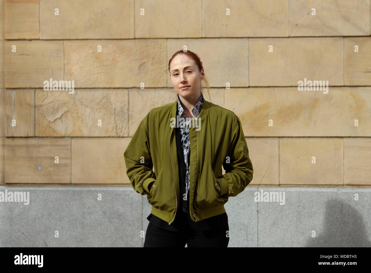 Woman brick hi-res stock photography and images - Alamy