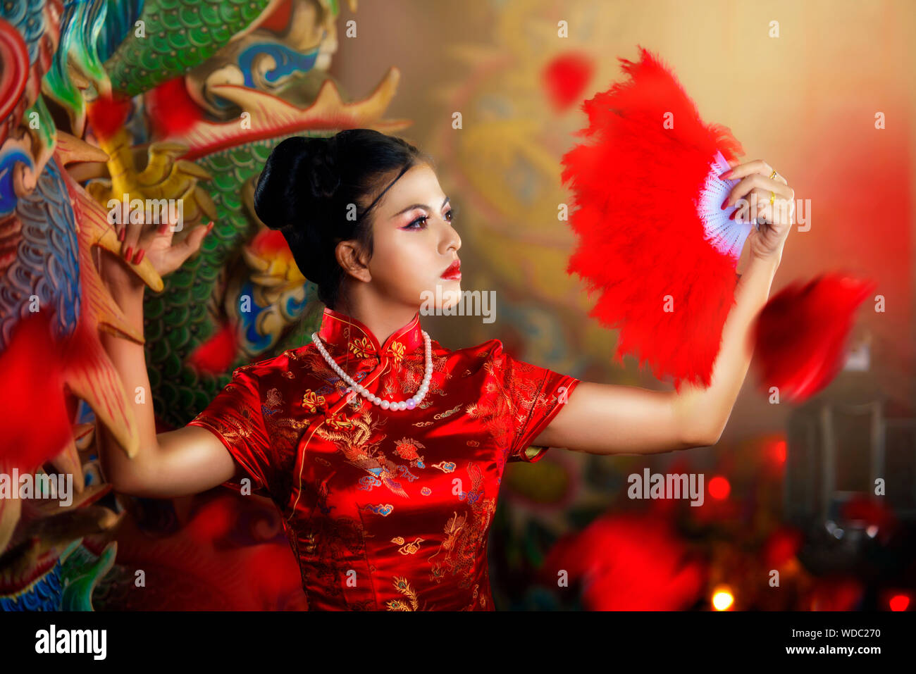 Young woman fan hi-res stock photography and images - Alamy