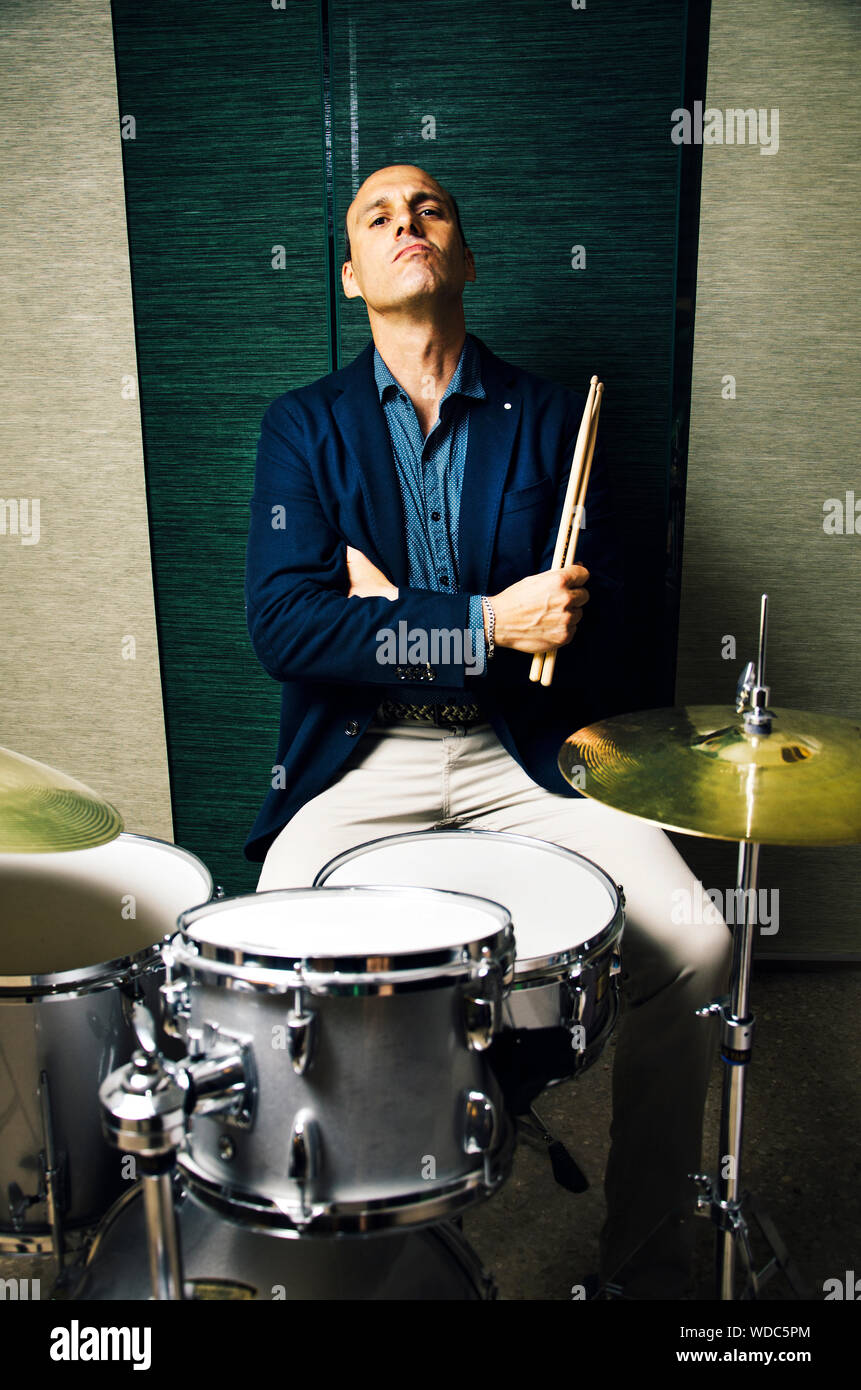 Adult drummer hi-res stock photography and images - Alamy
