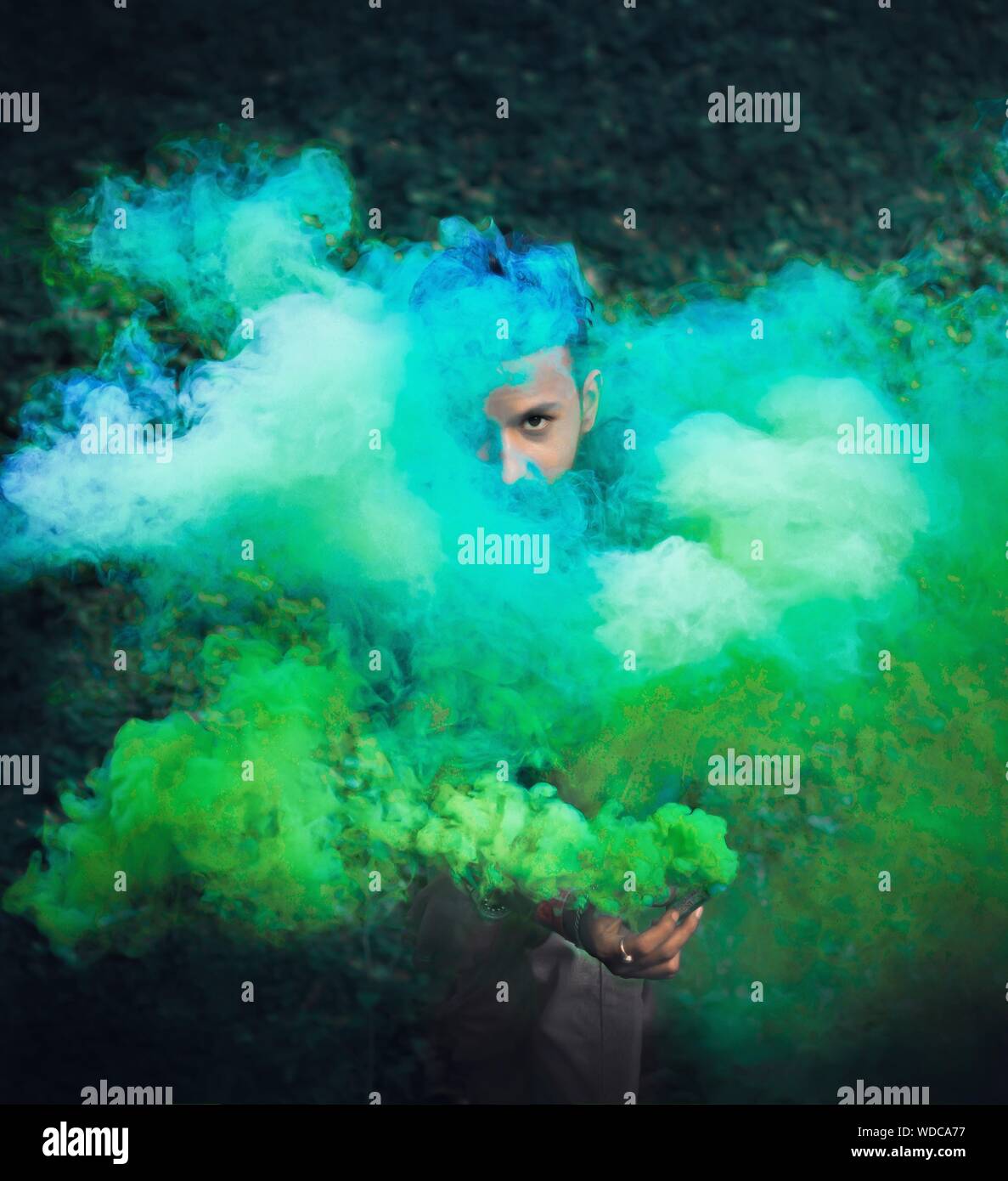 Green smoke flare hi-res stock photography and images - Alamy