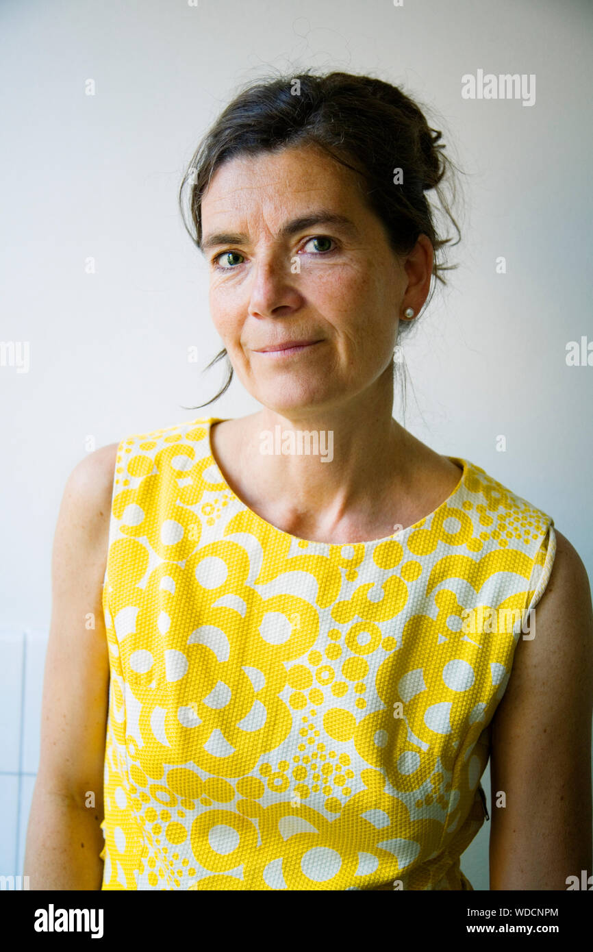 Portrait mature woman hi-res stock photography and images - Alamy Portrait mature woman hi-res stock photography and images - Alamy
