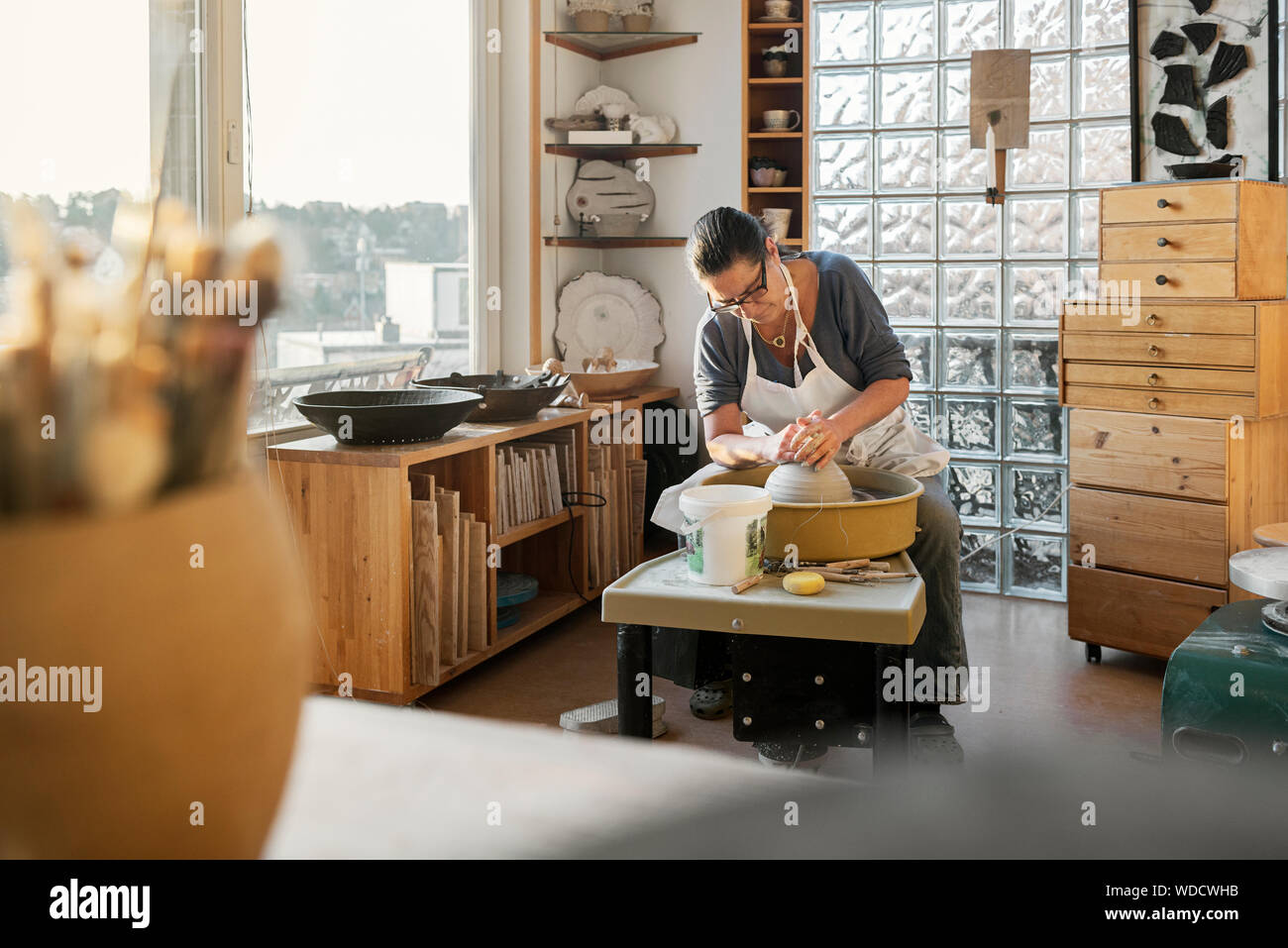 Pottery throwing pot hi-res stock photography and images - Alamy