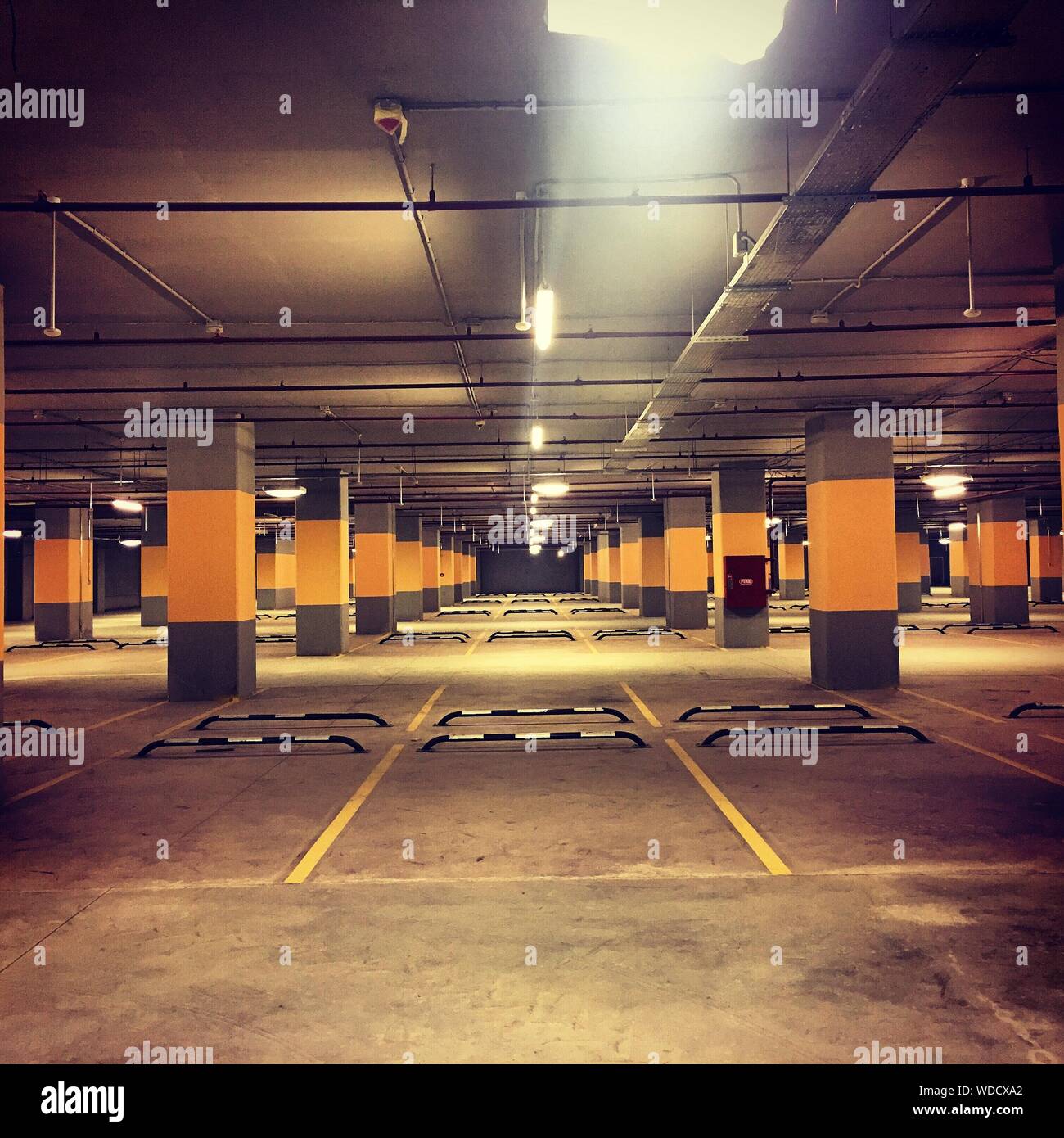 Empty parking hi-res stock photography and images - Alamy
