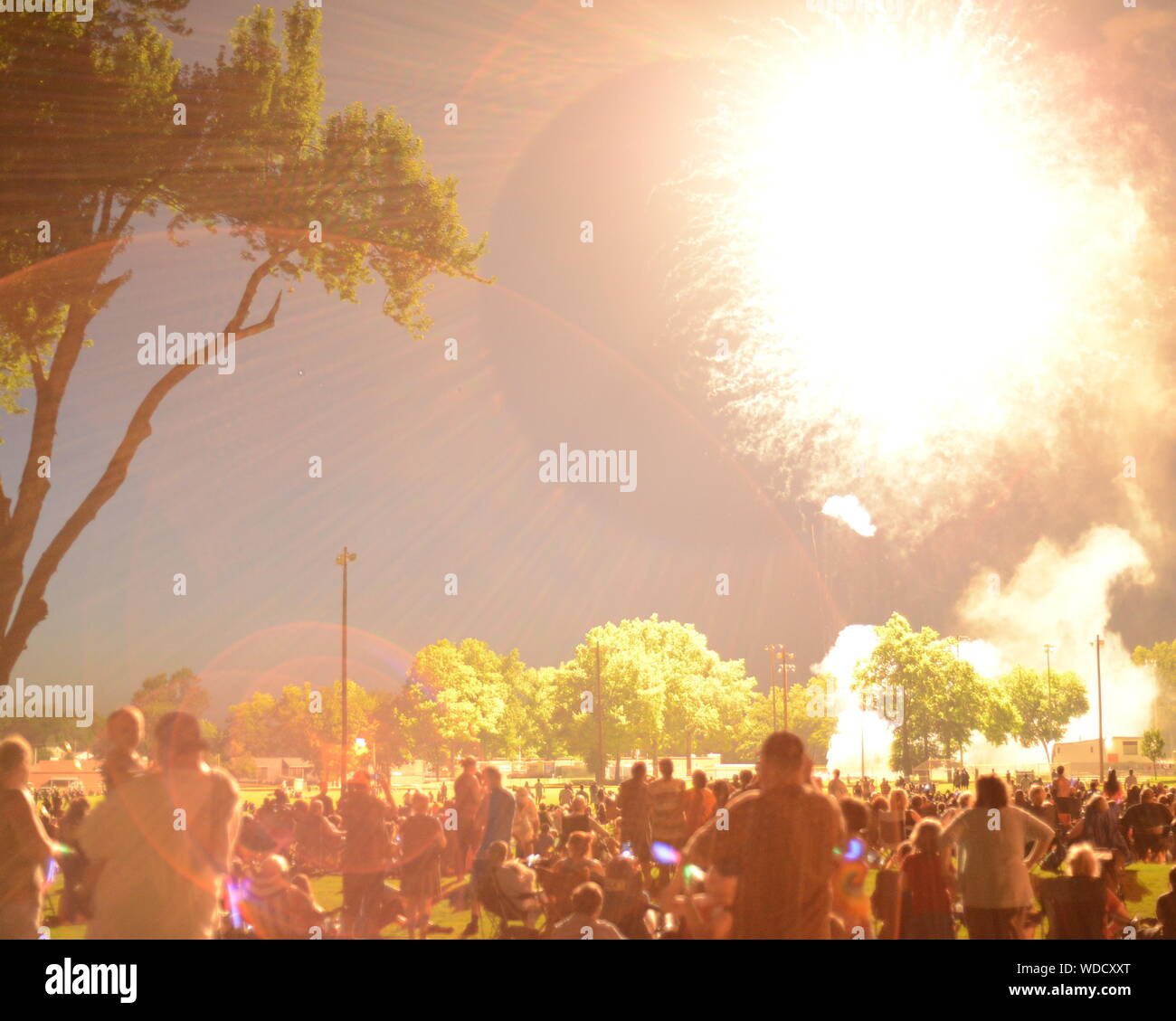 Group of people watching fireworks hi-res stock photography and images ...