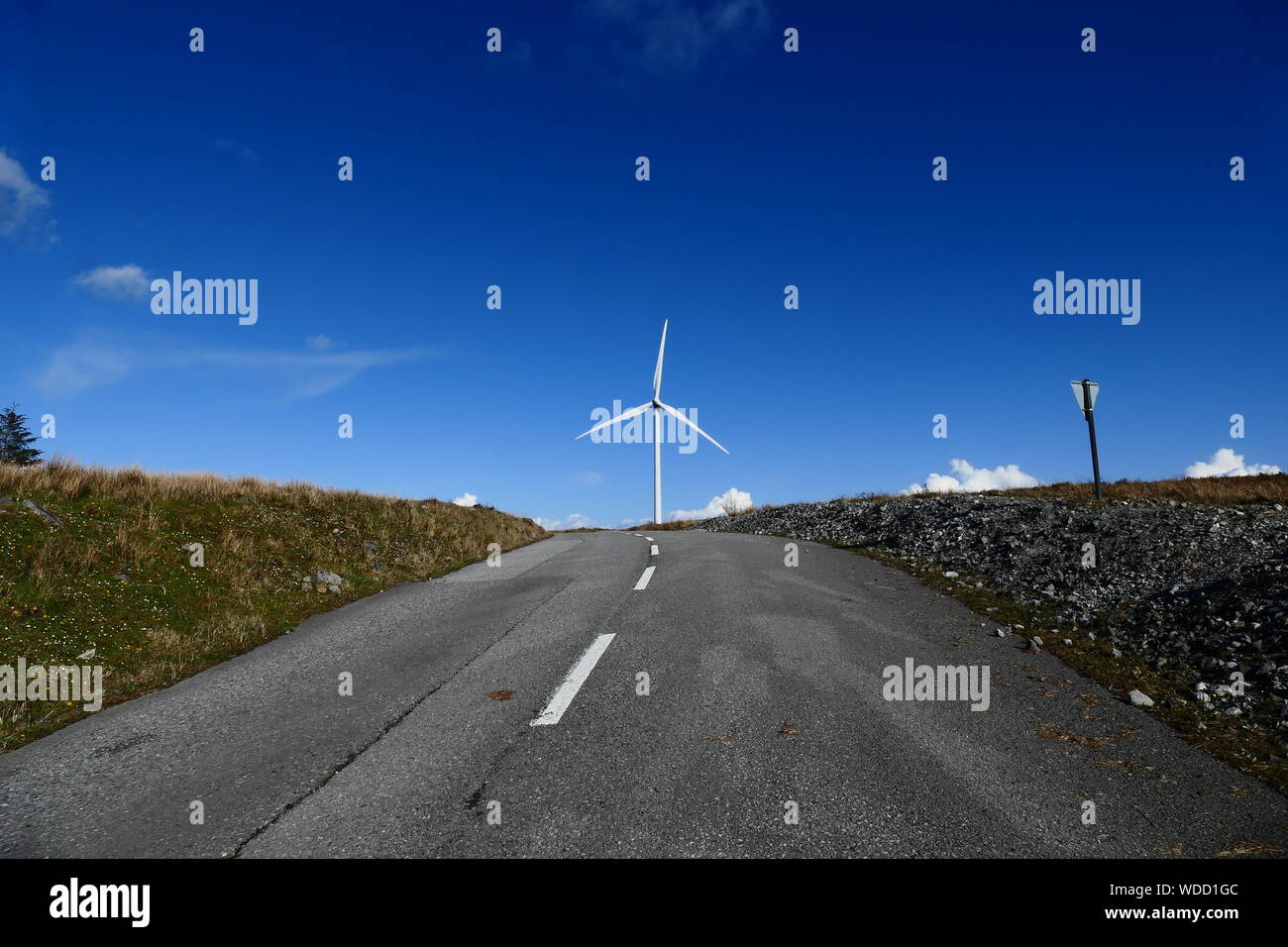 Turbine road hi-res stock photography and images - Alamy