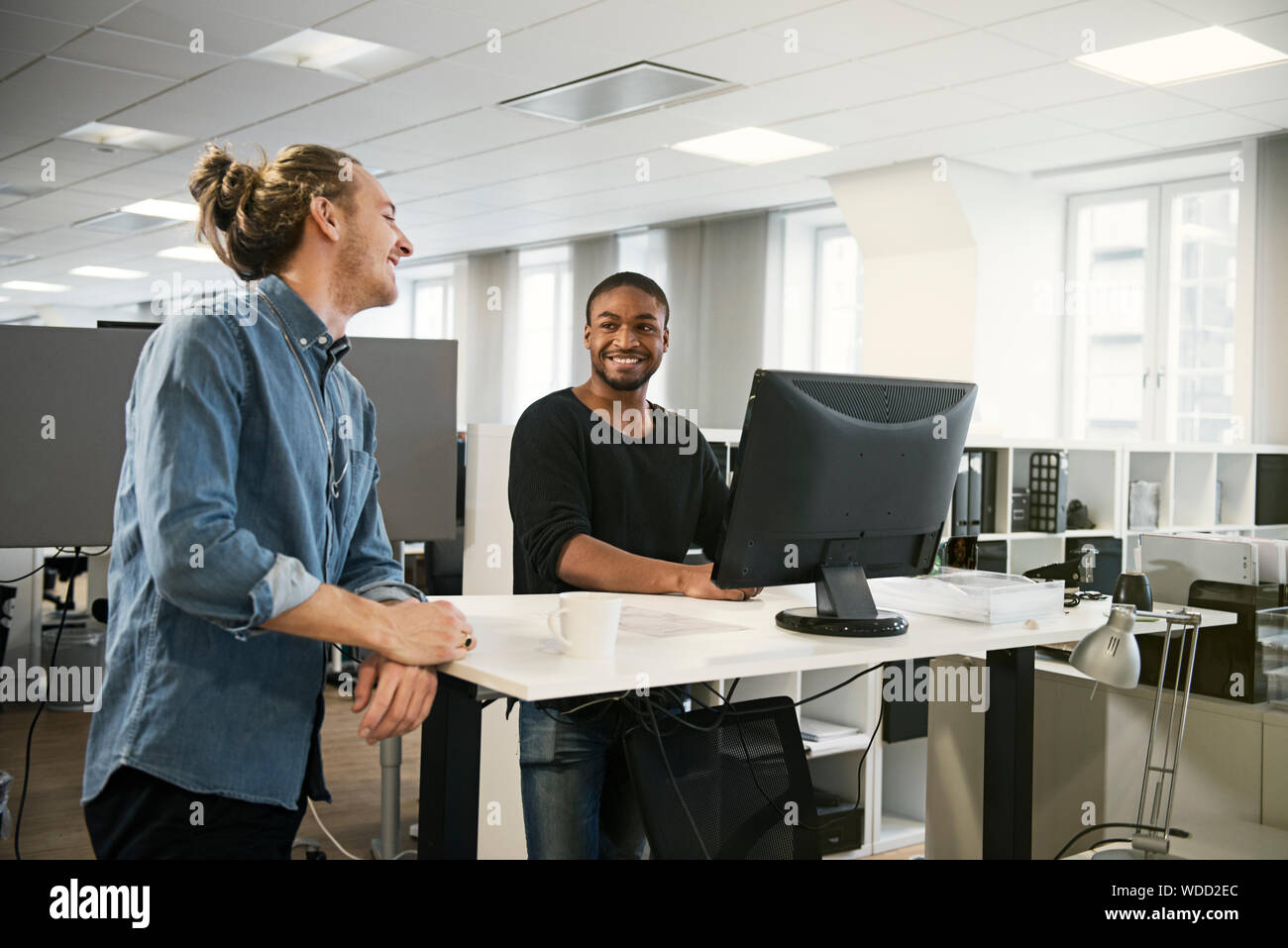 Coworkers desk hi-res stock photography and images - Alamy
