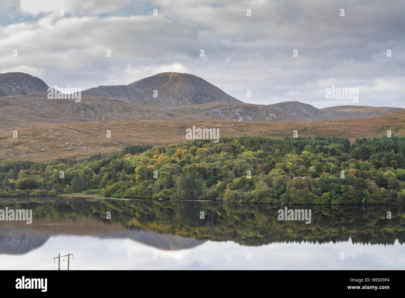 Dunlewey donegal ireland landscape hi-res stock photography and images ...