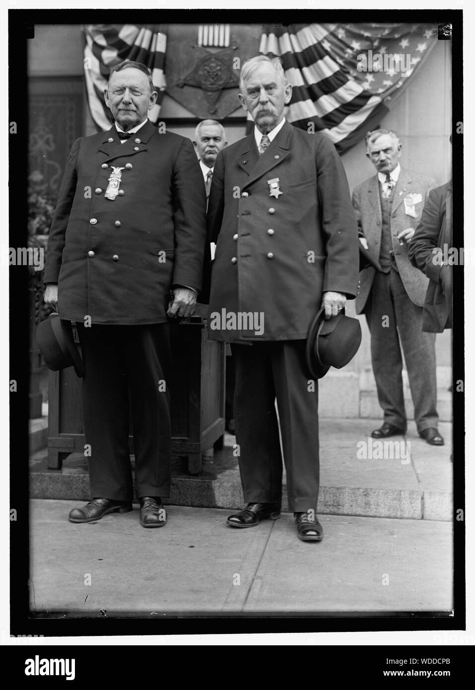 Army veterans in uniform Black and White Stock Photos & Images - Alamy