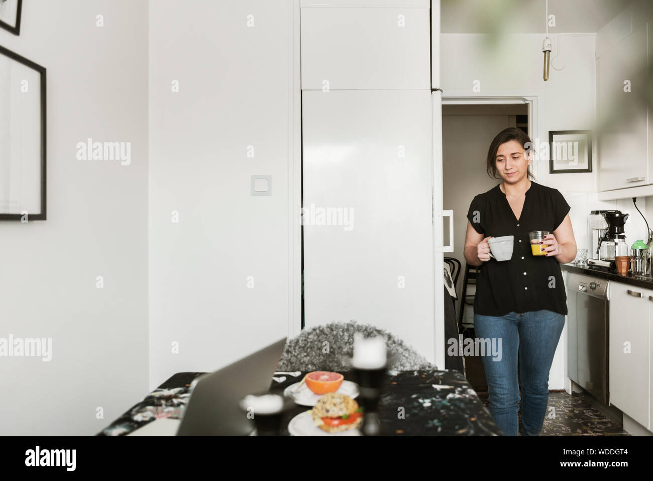 Carrying cups hi-res stock photography and images - Alamy