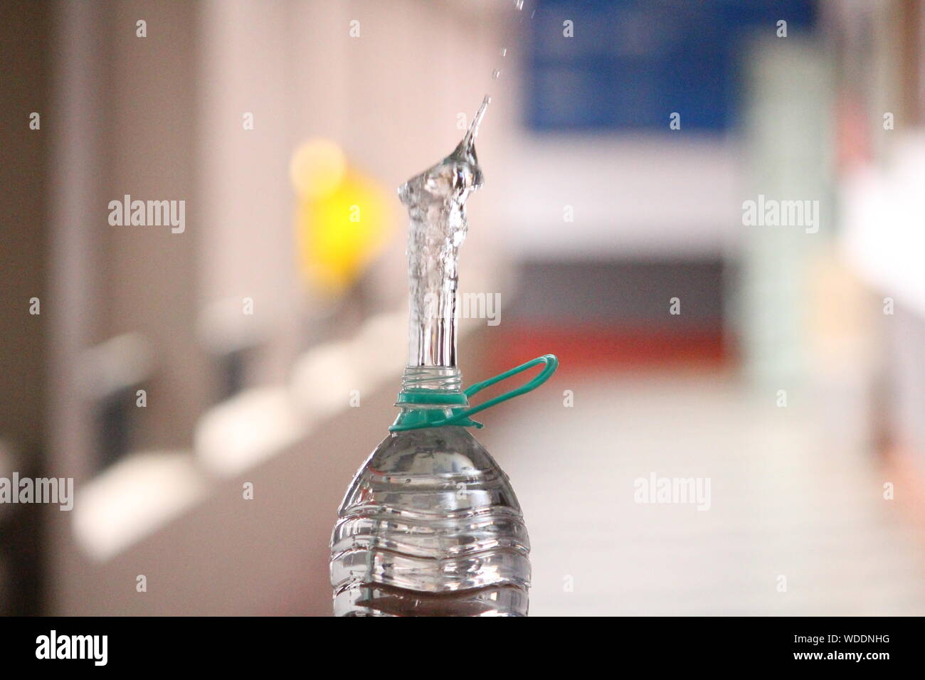 Spilling water hi-res stock photography and images - Alamy