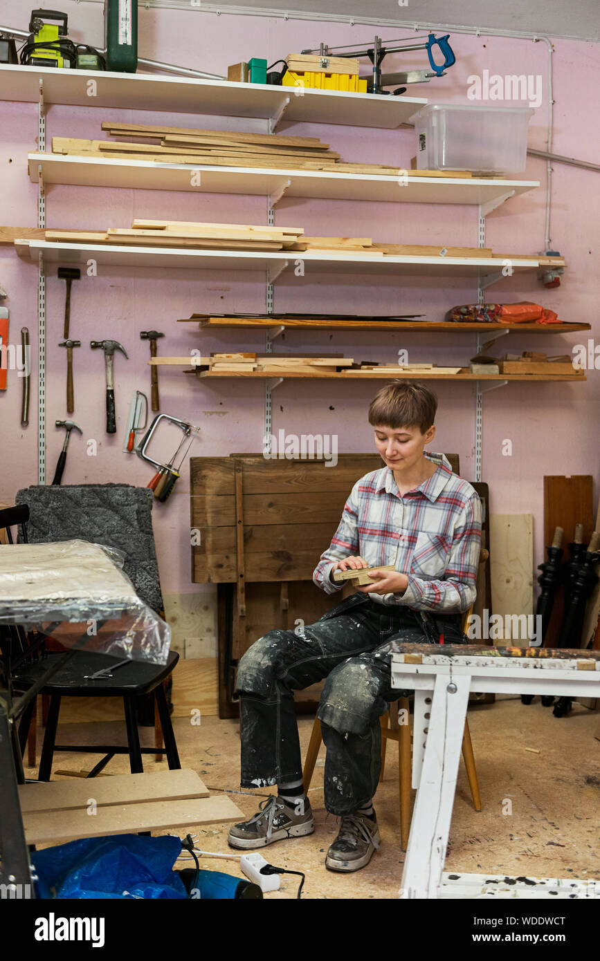 Carpenter workshop hi-res stock photography and images - Alamy