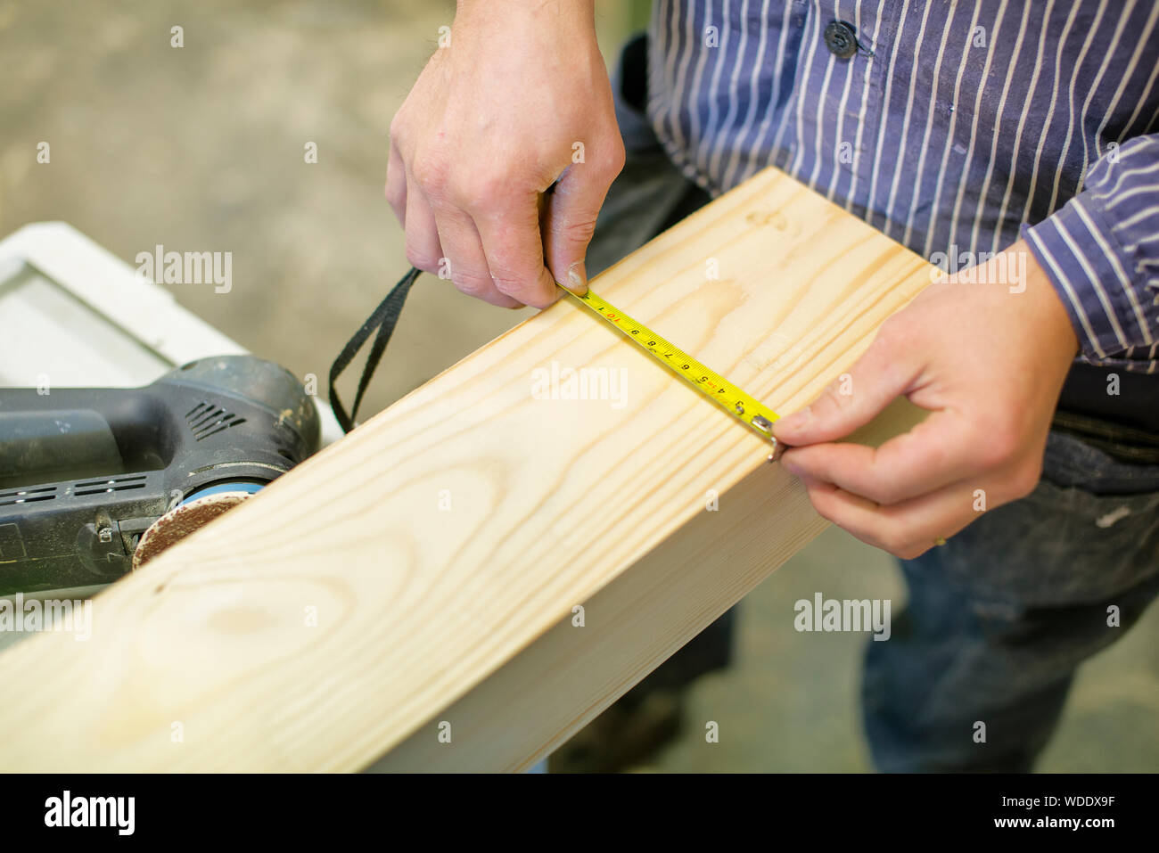 Measuring timber hi-res stock photography and images - Alamy