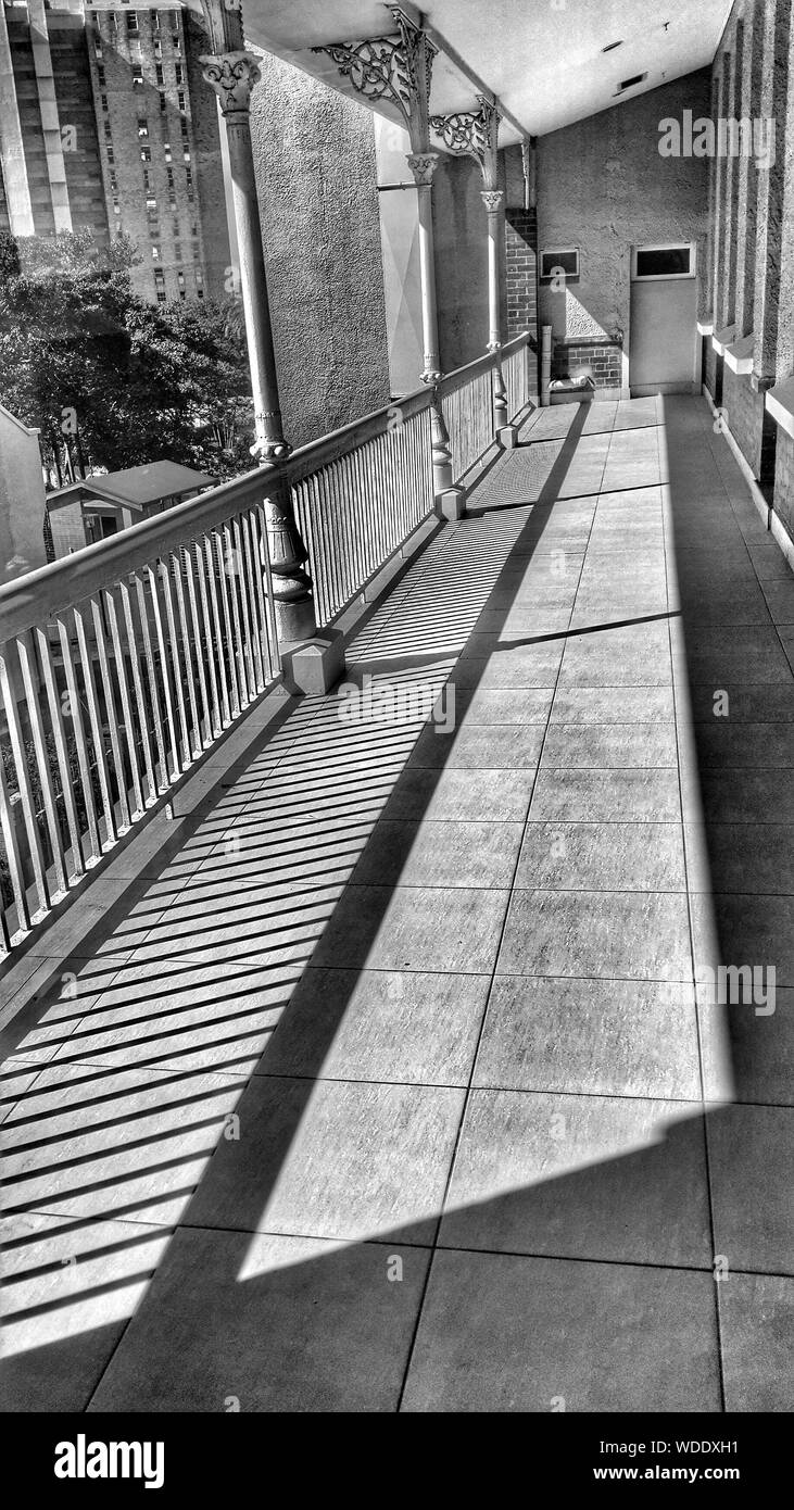 Sunlight on balcony hi-res stock photography and images - Alamy