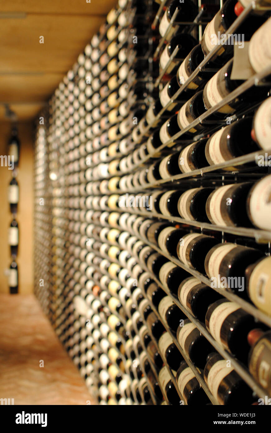 Grate ceiling hi-res stock photography and images - Alamy