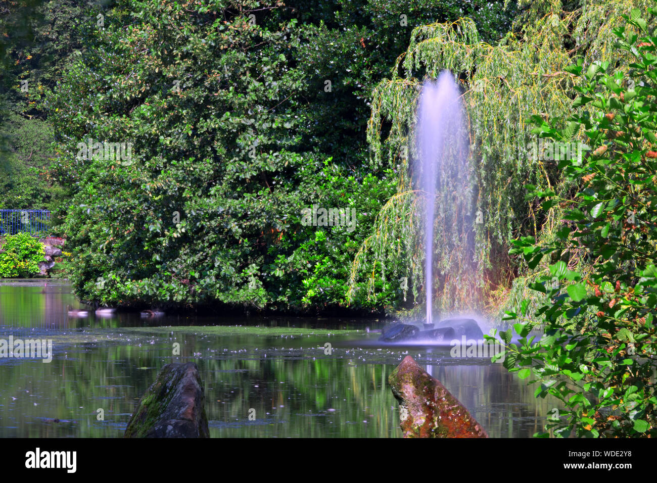 Long exposure water feature fountain hi-res stock photography and ...
