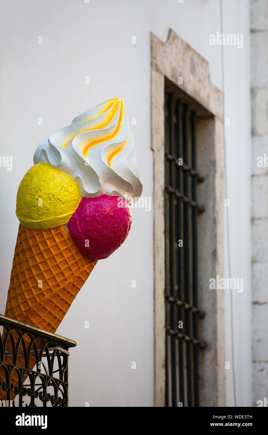 Ice cream structure hi-res stock photography and images - Alamy