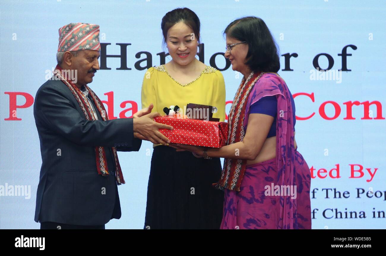 Batika hi-res stock photography and images - Alamy