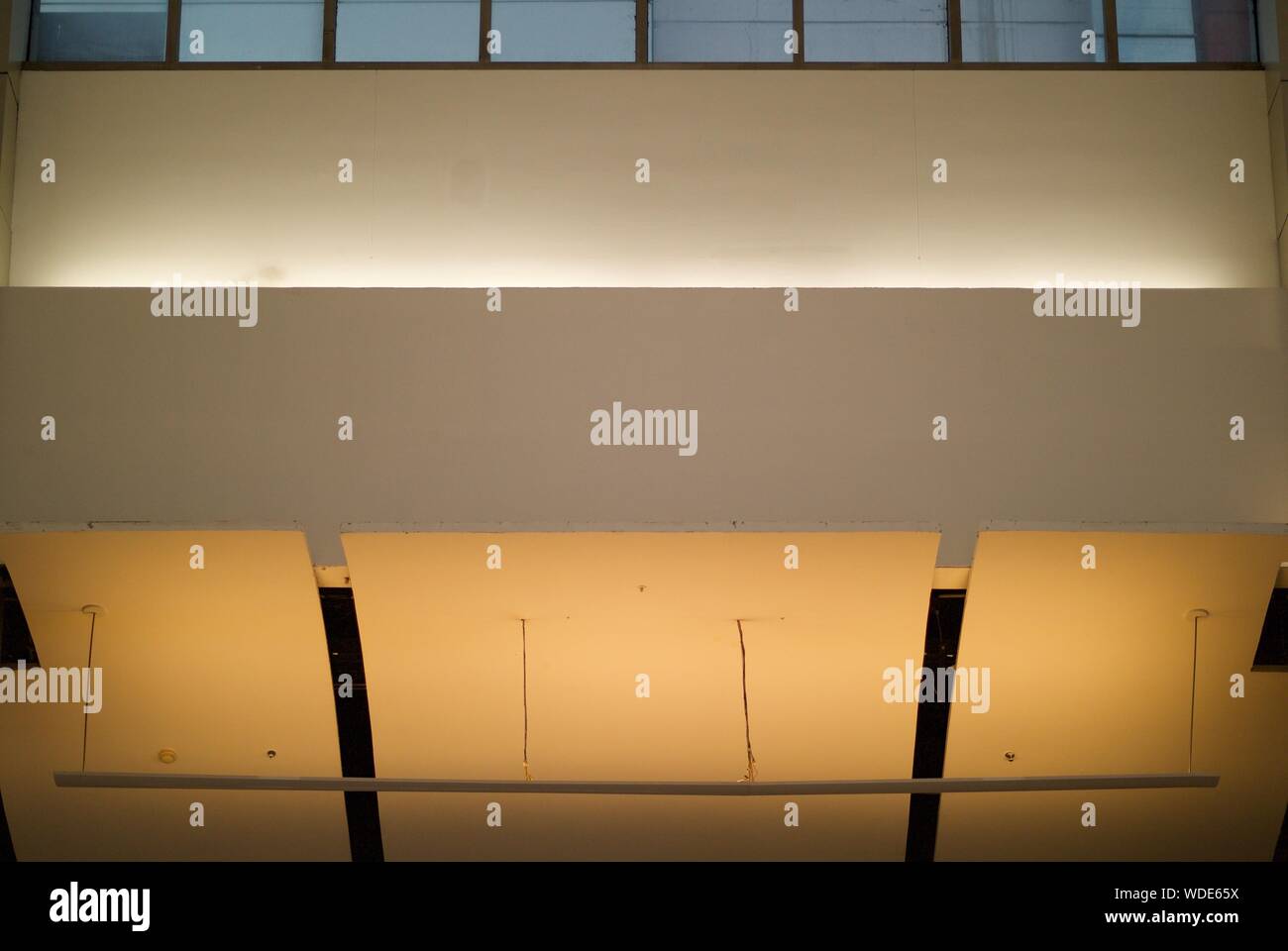 Low ceiling parking garage hi-res stock photography and images - Alamy