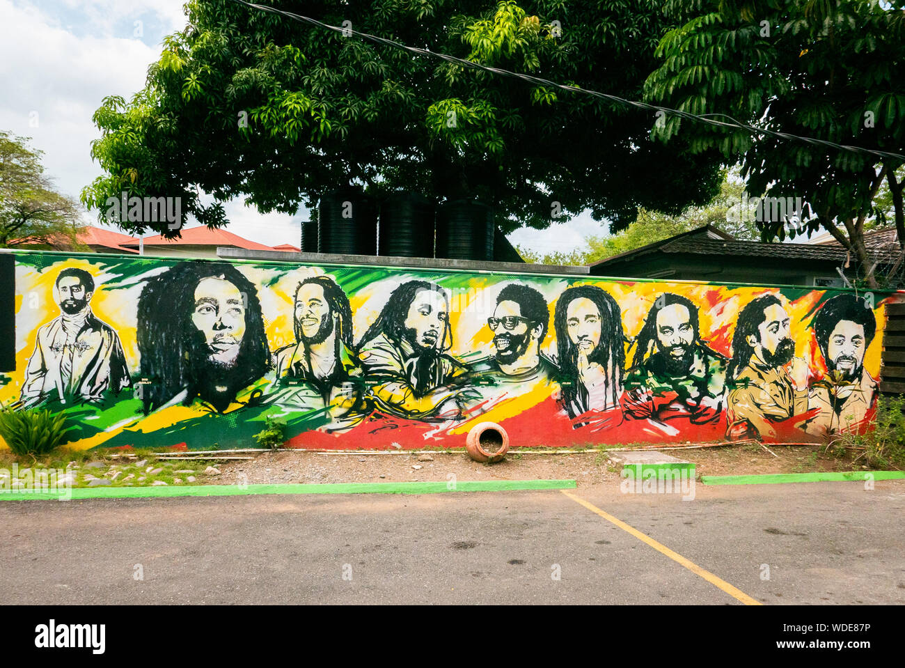 Bob marley mural hi-res stock photography and images - Alamy