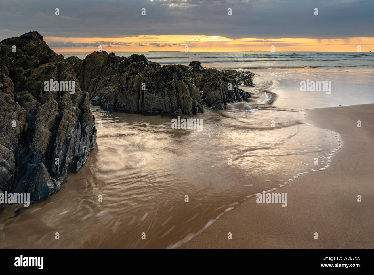 Sandy beach north devon england hi-res stock photography and images - Alamy