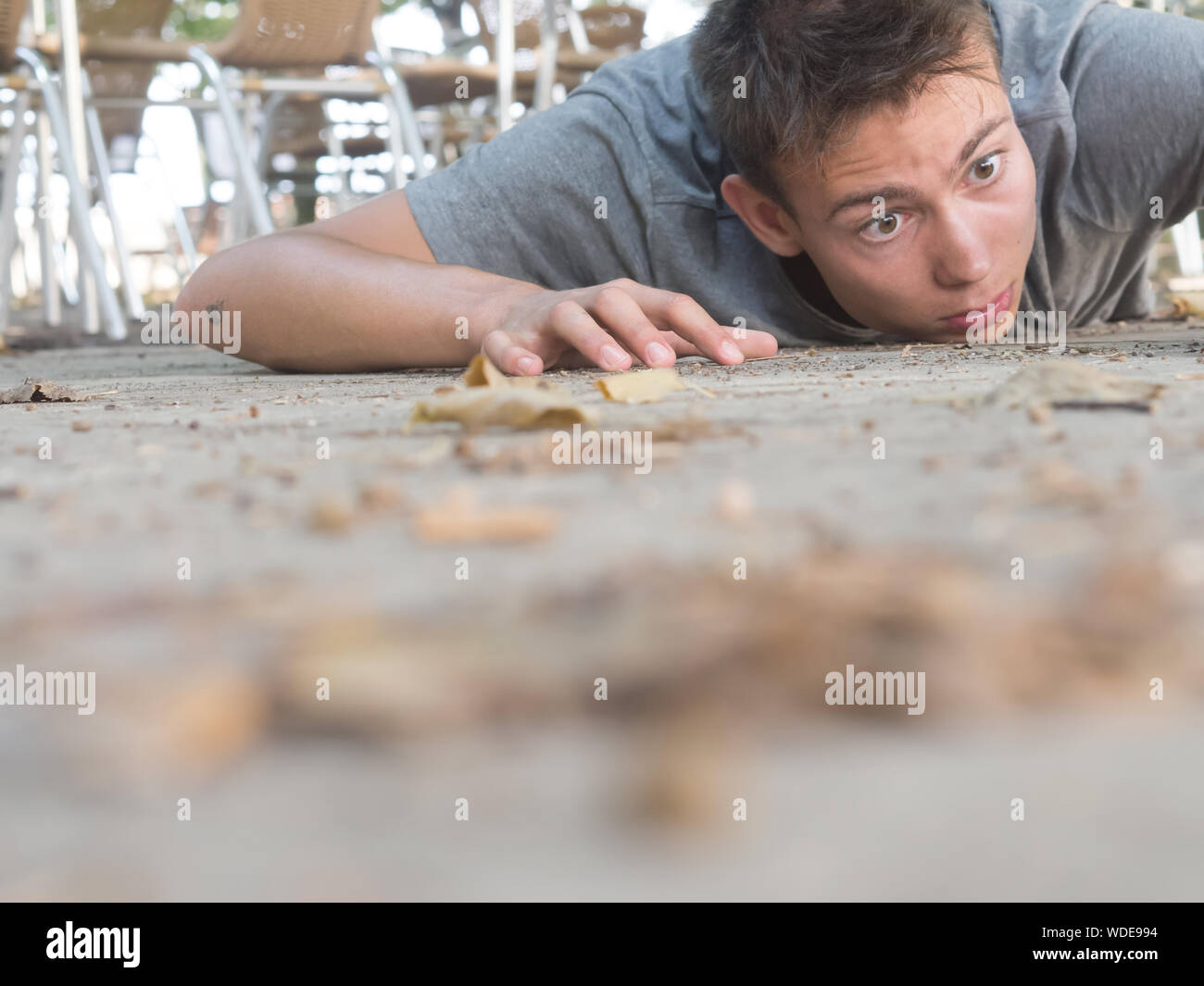 People falling street hi-res stock photography and images - Alamy