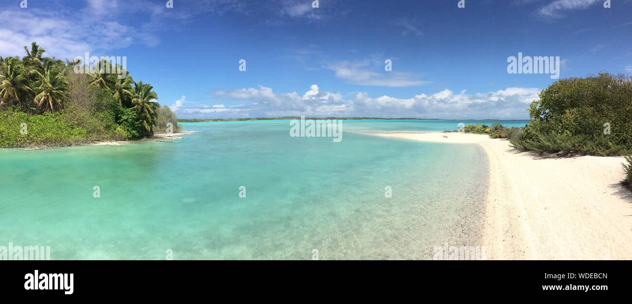 Tropical scenic scenic tourism hi-res stock photography and images - Alamy