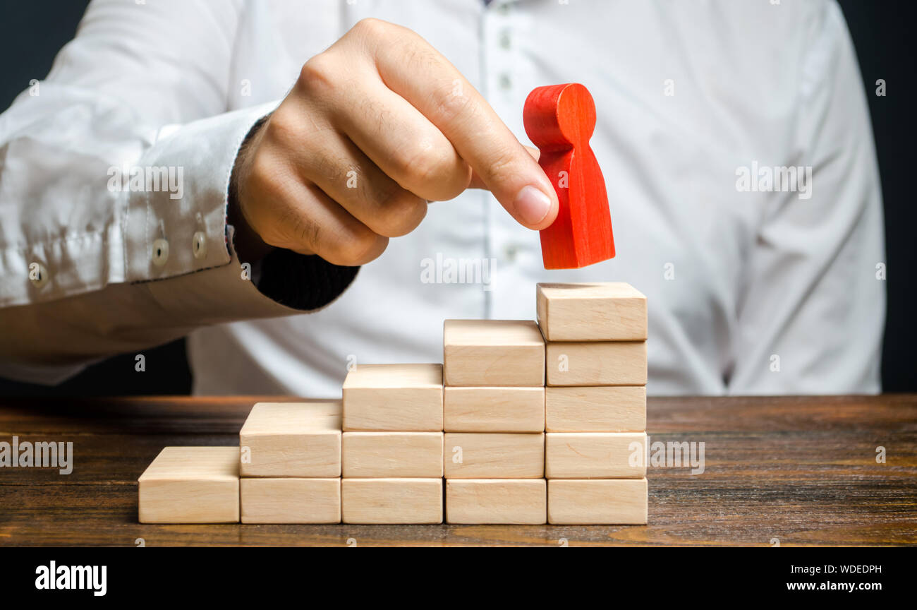 Coach post growth hi-res stock photography and images - Alamy