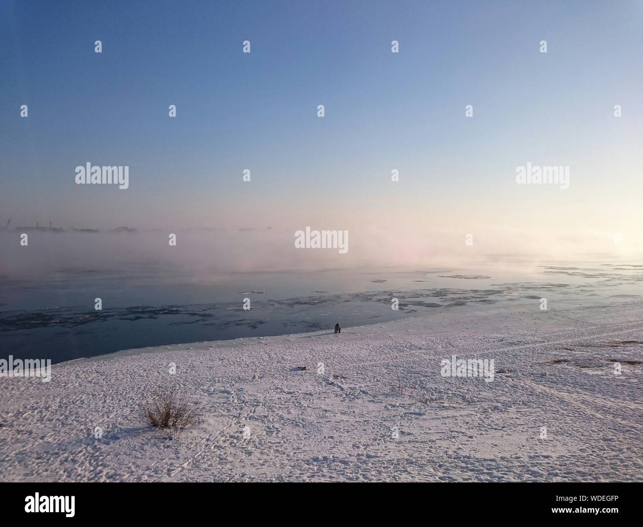 Distant view silhouette man on hi-res stock photography and images - Alamy