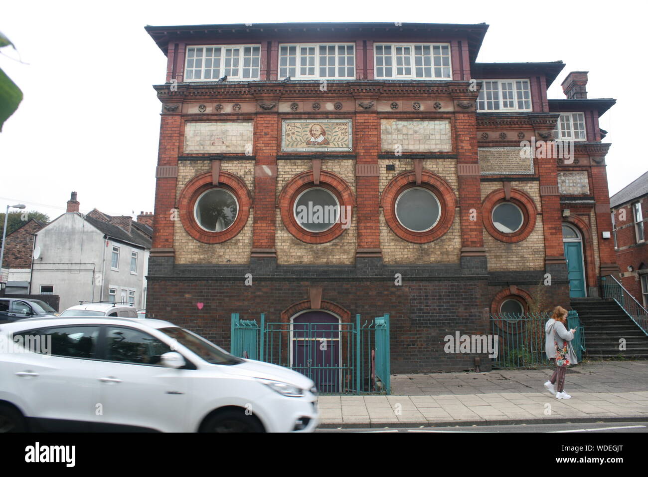 Victorian library hi-res stock photography and images - Alamy