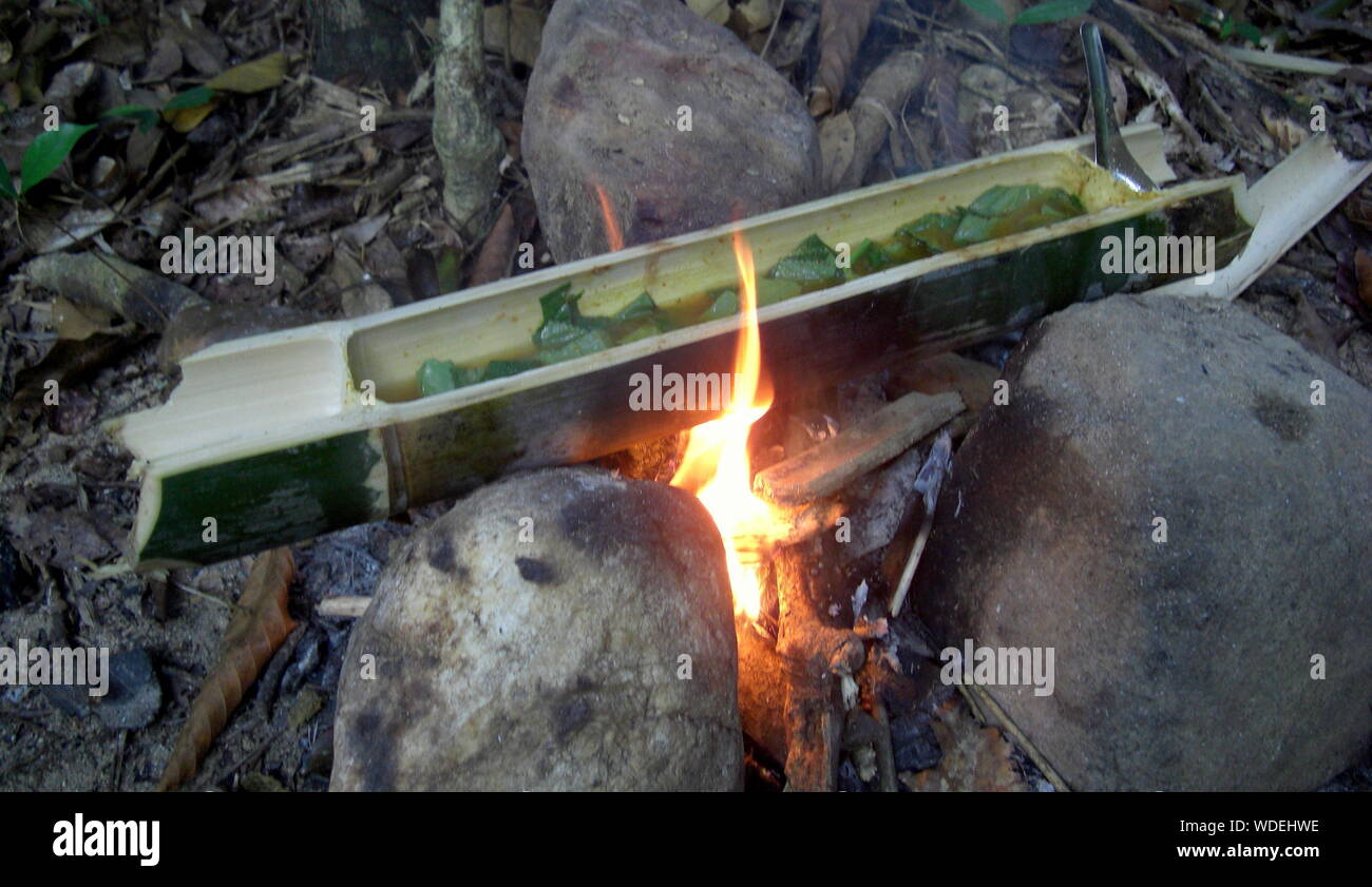 Bamboo fire hi-res stock photography and images - Alamy