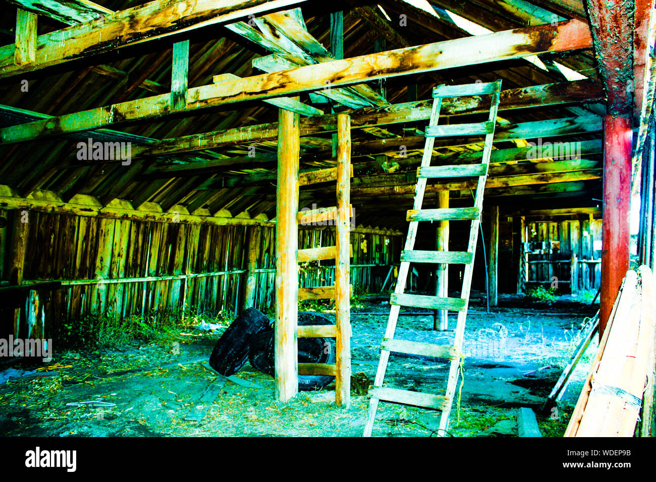Wooden ladders hi-res stock photography and images - Alamy