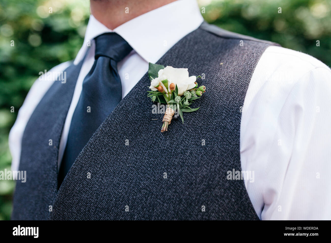 Corsage wearing hi-res stock photography and images - Alamy