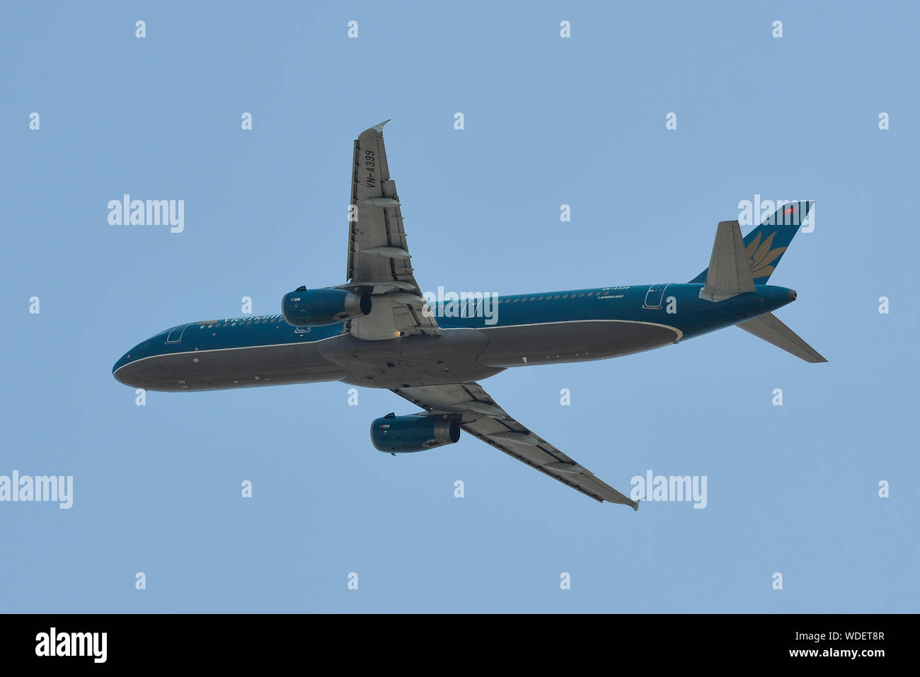 Saigon, Vietnam - Feb 25, 2019. Vietnam Airlines VN-A339 (Airbus A321 ...
