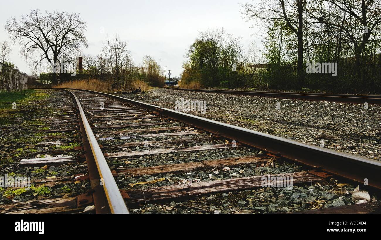 Railroad countryside hi-res stock photography and images - Alamy