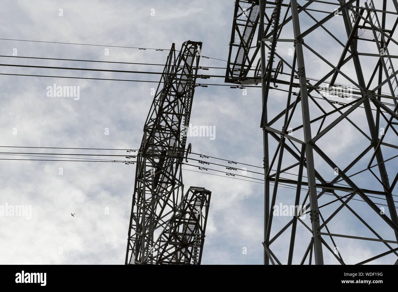 Aircraft power cable hi-res stock photography and images - Alamy