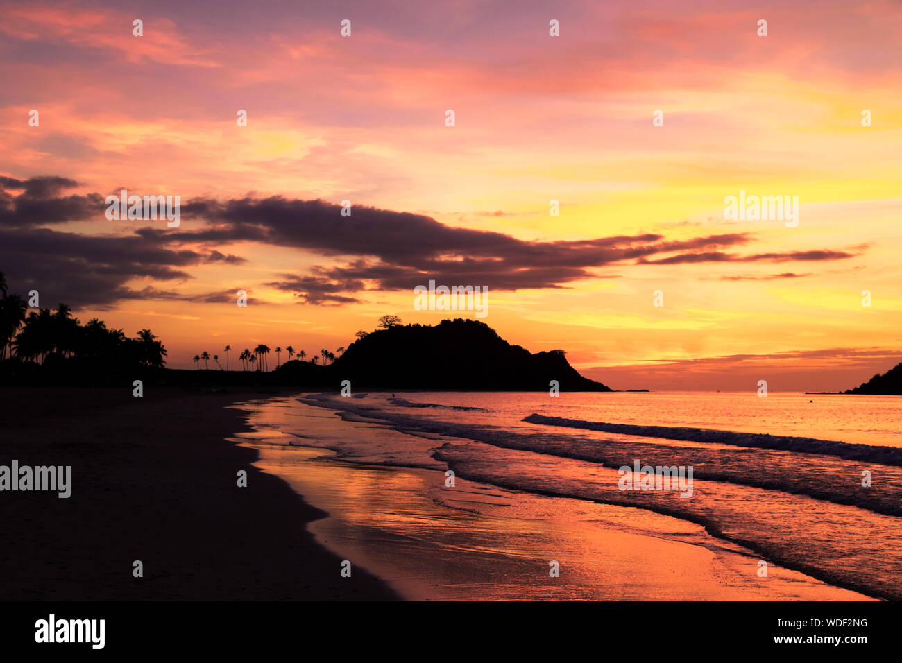 Tropical beach scene palawan philippines hi-res stock photography and ...