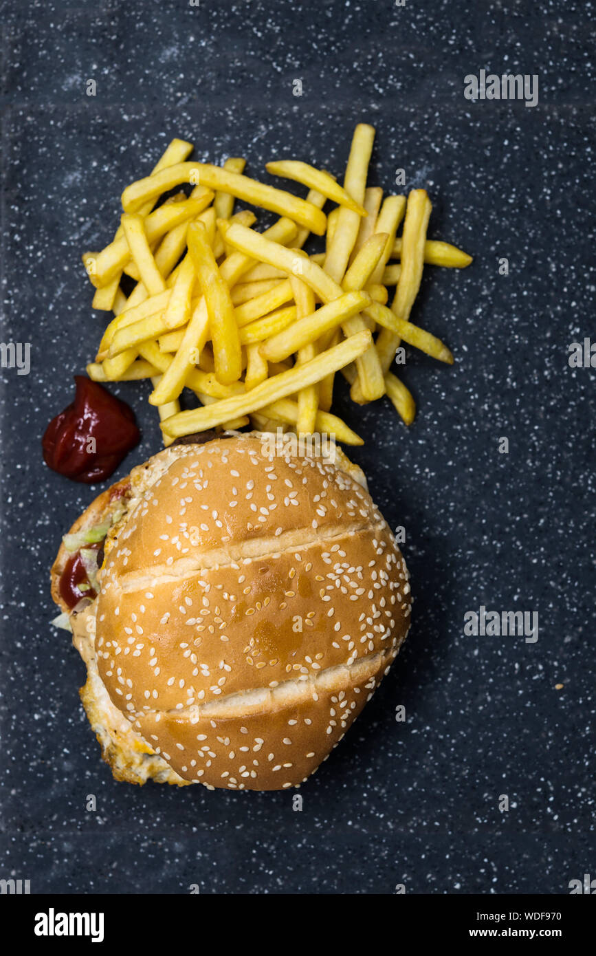 Beef burger above hi-res stock photography and images - Alamy