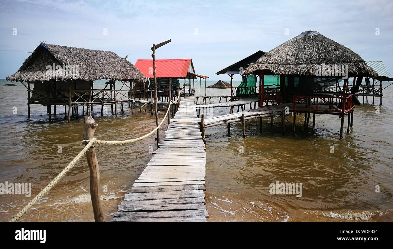 Stilt House Vietnam High Resolution Stock Photography and Images - Alamy