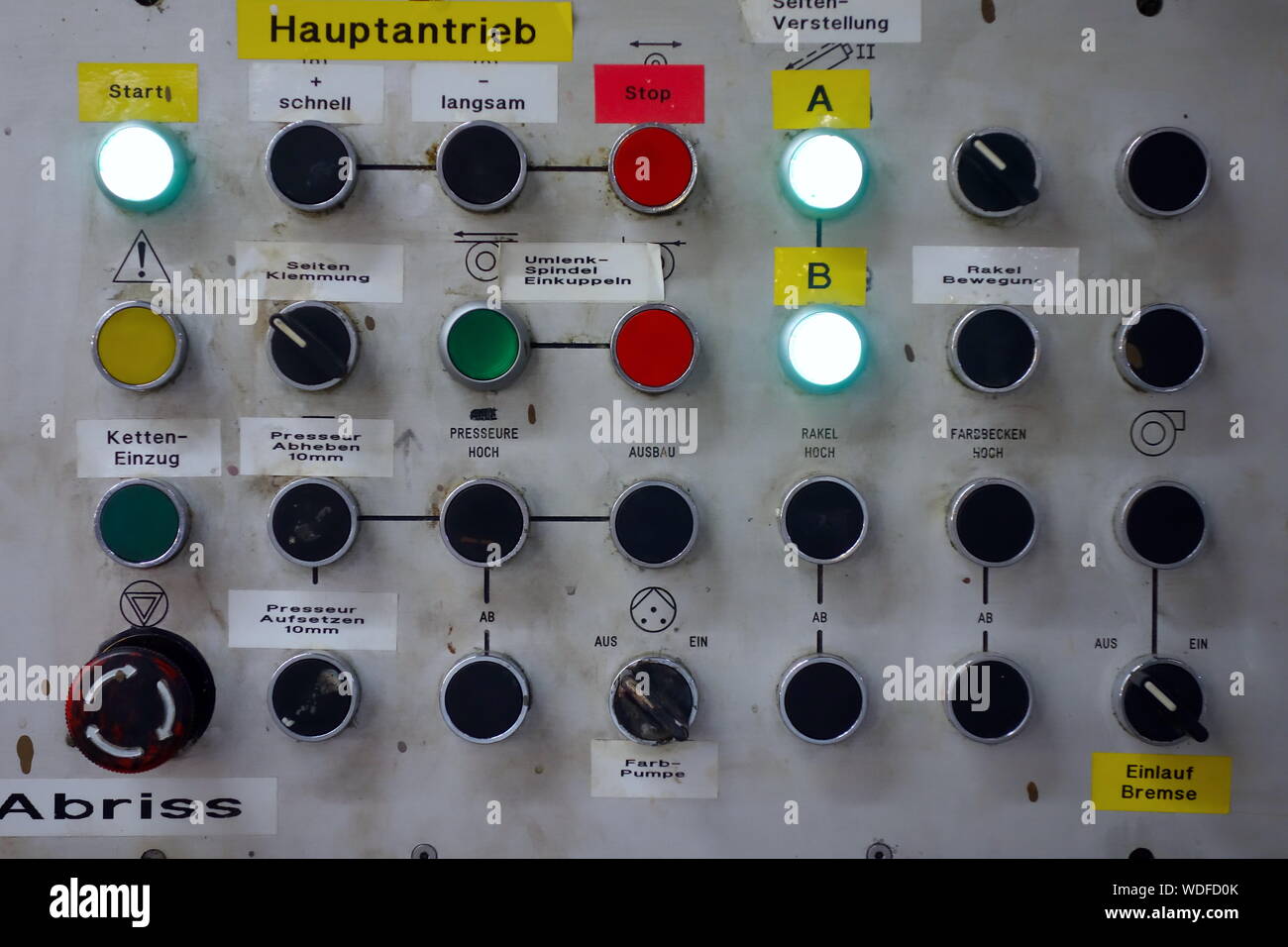 Factory control panel machinery hi-res stock photography and images - Alamy
